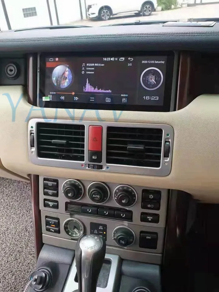 2004 Range Rover Interior