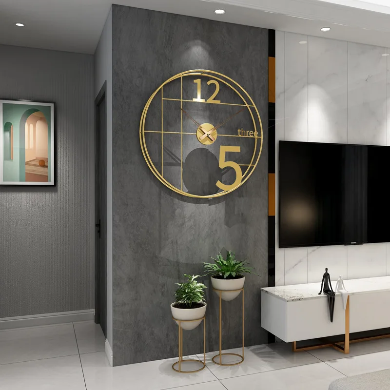 Simple wall clock with diameter of 50CmS, light and luxurious clock ...