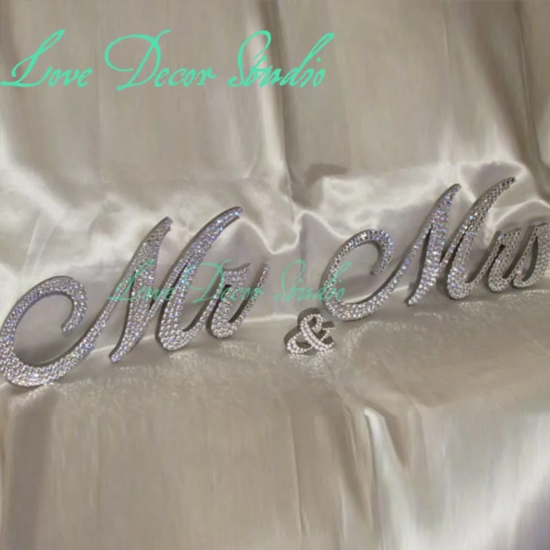 Mr and Mrs Last Name Table Sign Personalized Wedding Sign Mr and
