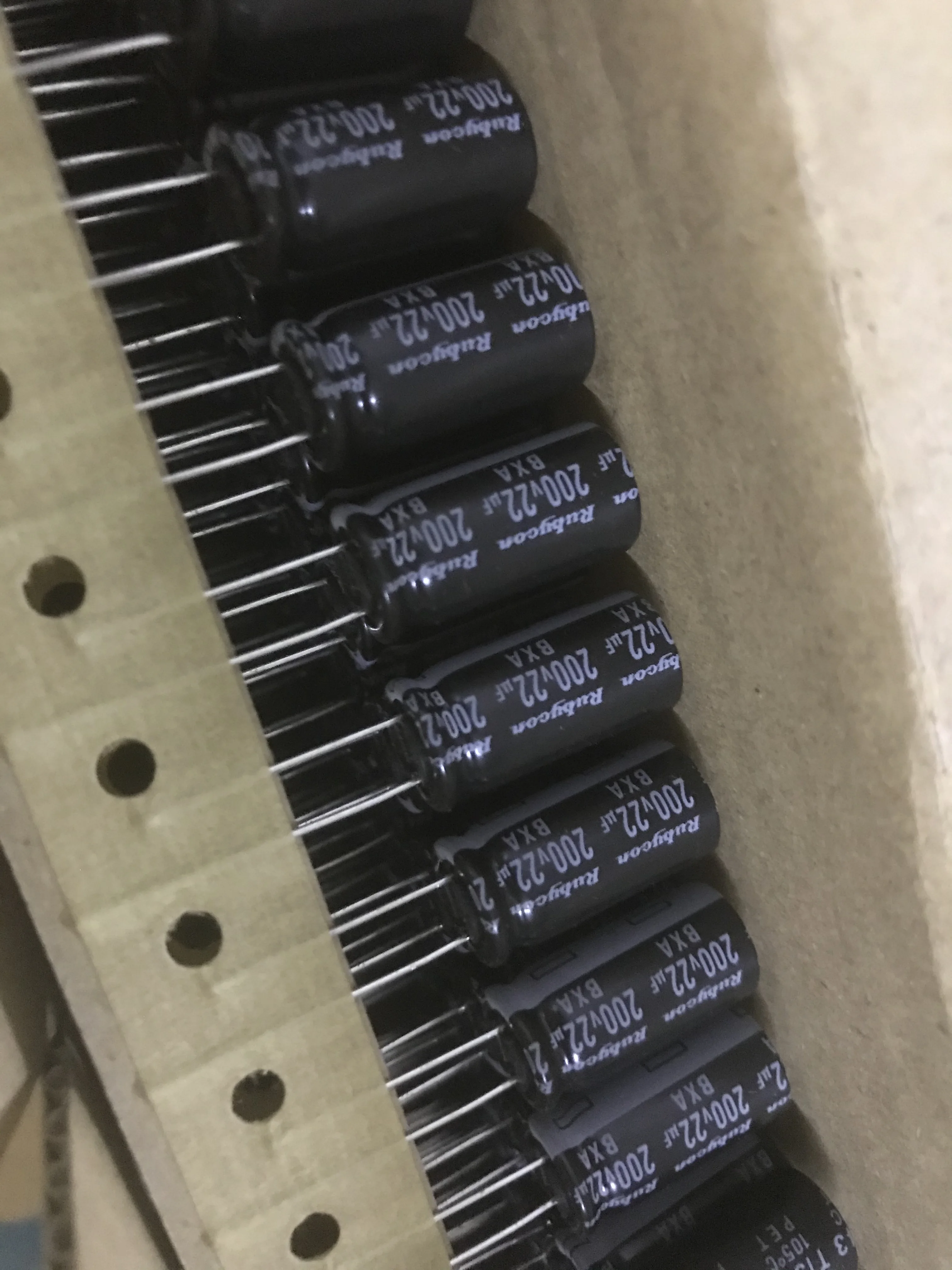 Японский Rubycon BXA 105 в 22 мкФ 10x20 мм 200 градусов 22 мкФ Ф/200 в алюминиевый ...