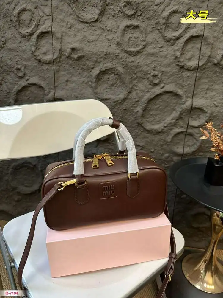 копия 1: 1 Miu Style Copy1:1 КлассичесКая РетРо Универсальная Для Боулинга Через Плечо Модная ...