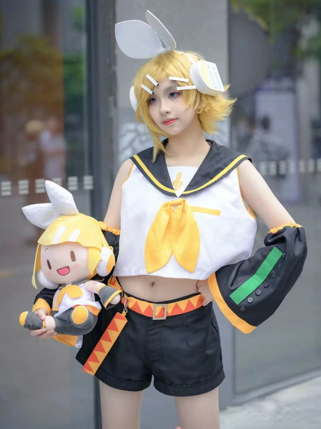 Kagamine Rin And Len Cosplay