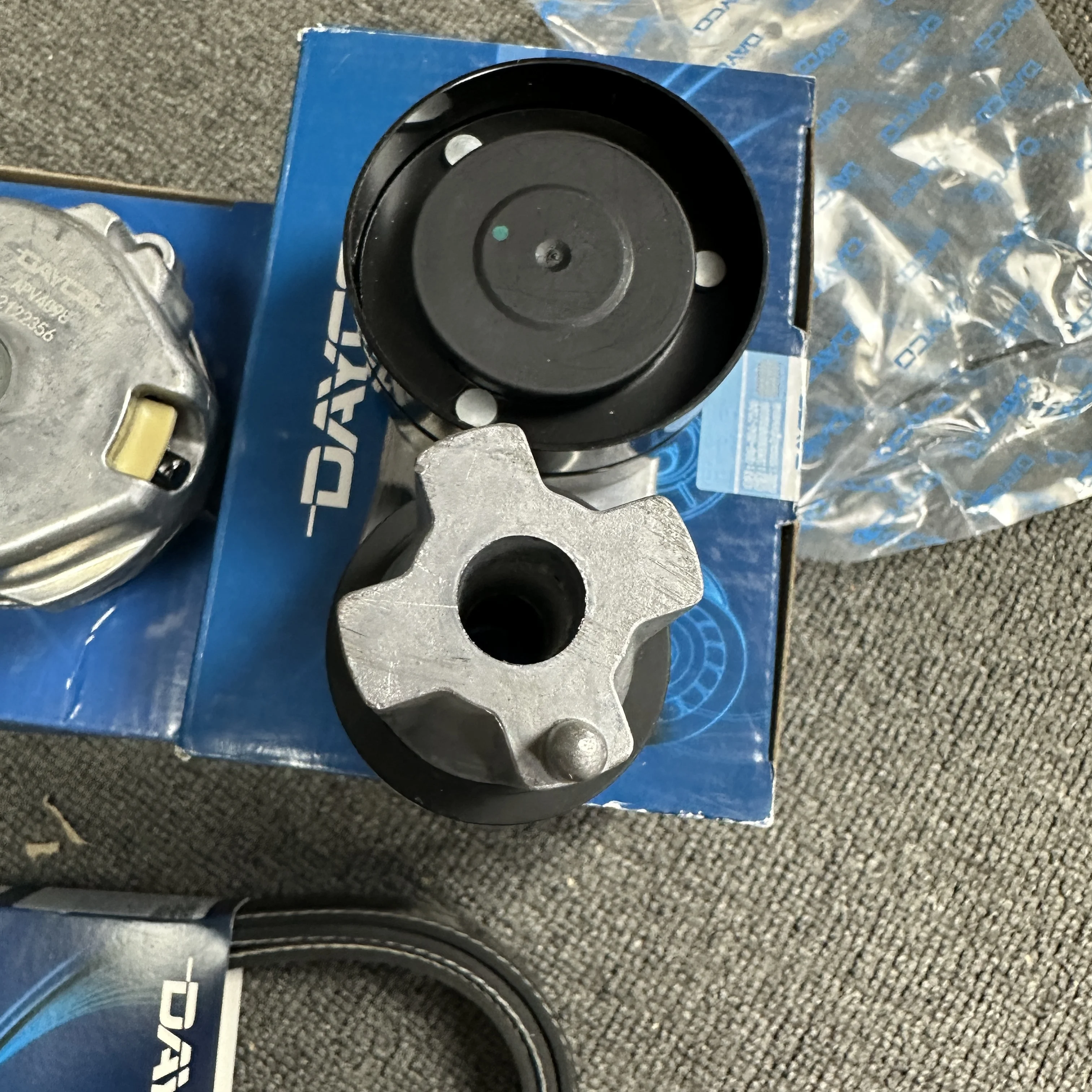 Натяжитель ремня дизельного генератора для Land Rover Discovery 4 Range ...