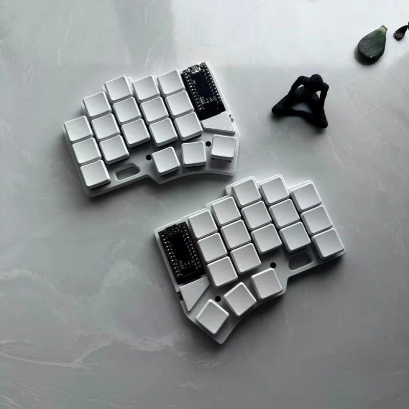 НОВЫЙ комплект разделенной клавиатуры Corne 3X5 Custom Choc V1 Switch Hot Plug Nice View Screen ...