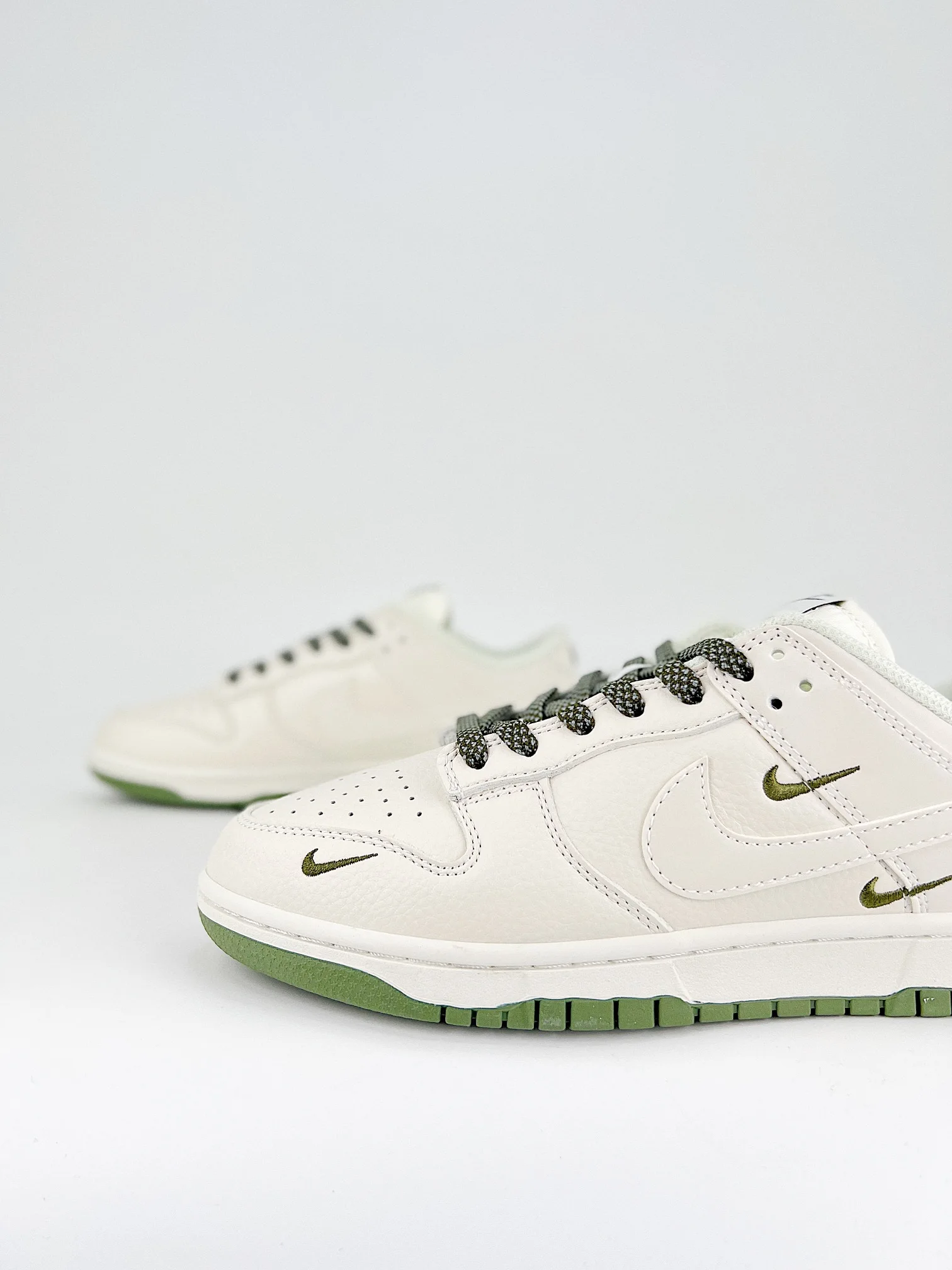 Спортивная обувь Кроссовки Nike SB Dunk Low нестандартного цвета epic ...