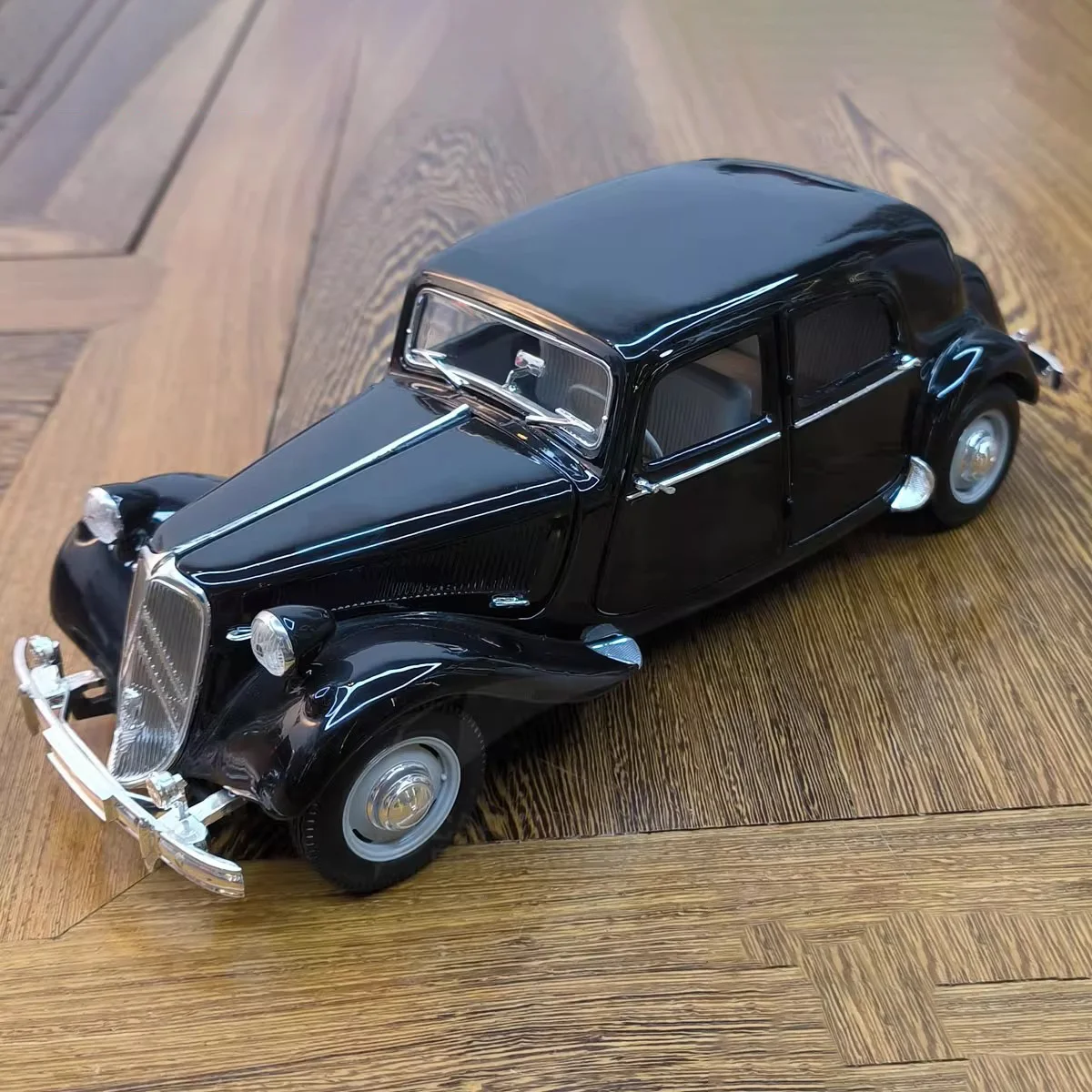 Модель автомобиля WAUH Citroen 15CV 1:18 | AliExpress