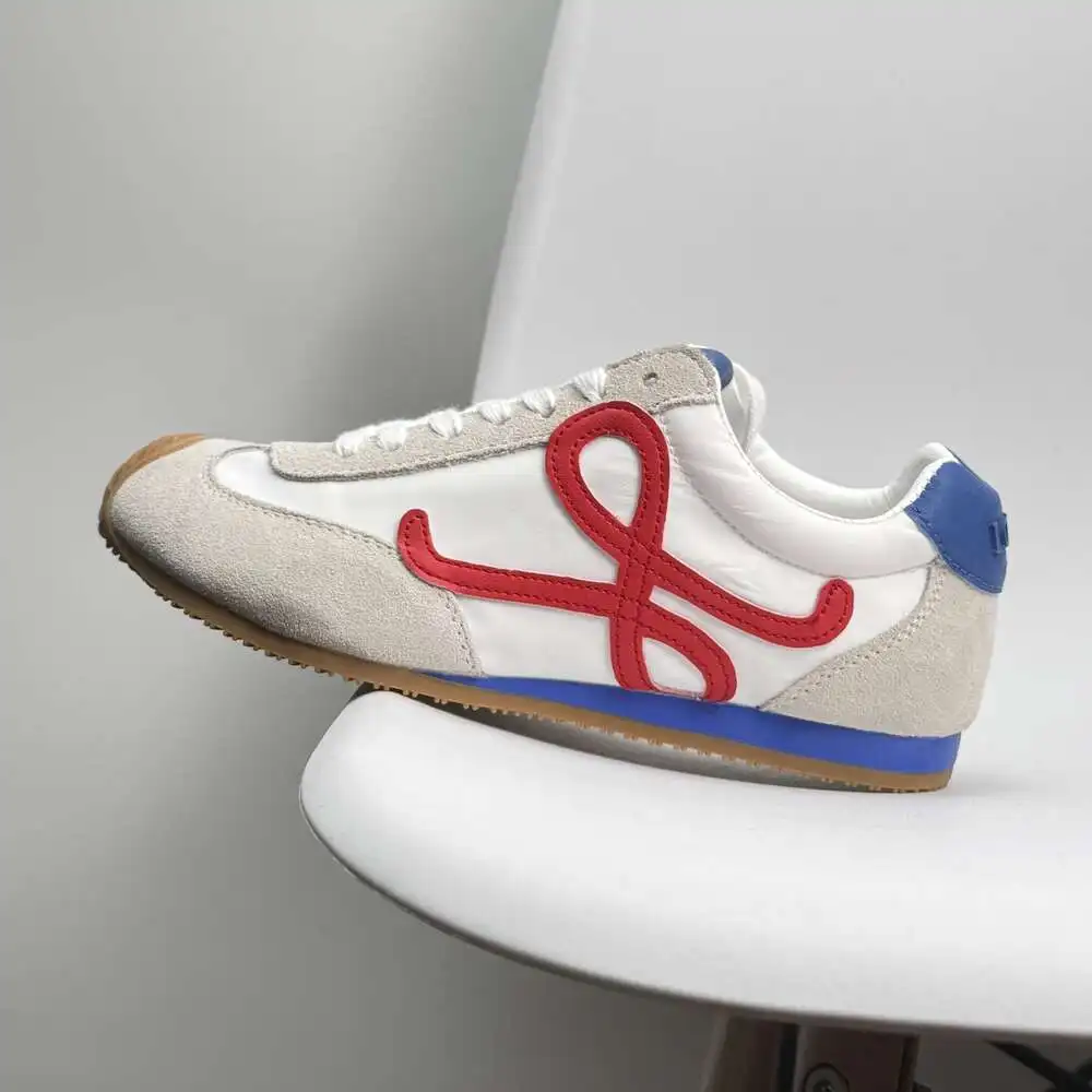 💰 one hundred and fifty LOEWE's new version of the big toe sports shoe ...