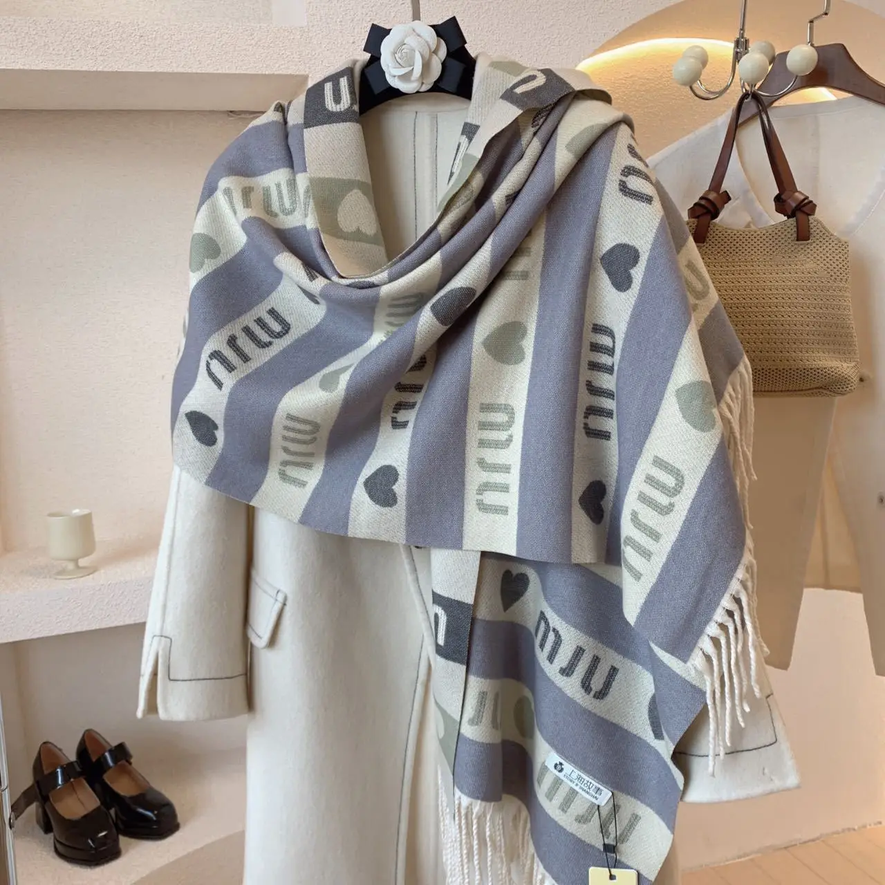 2024 High-end Love Scarf Women Autumn and Winter New Warm Contrasting ...