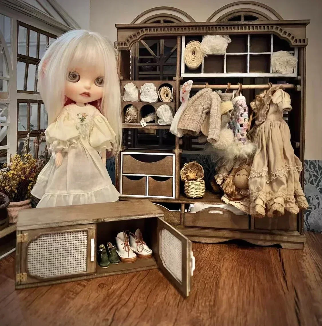 Миниатюрный деревянный стол для одежды Bjd | AliExpress
