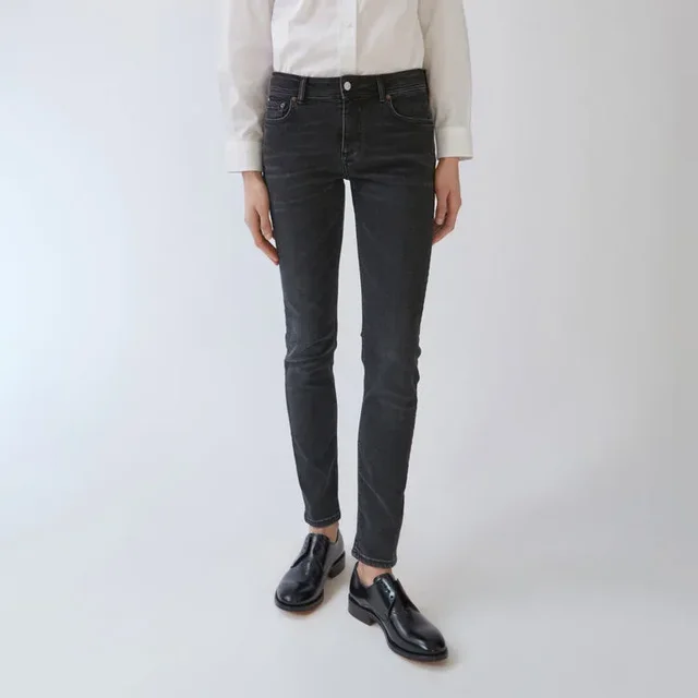 Женские джинсы, классические простые, доступны четыре цвета ...