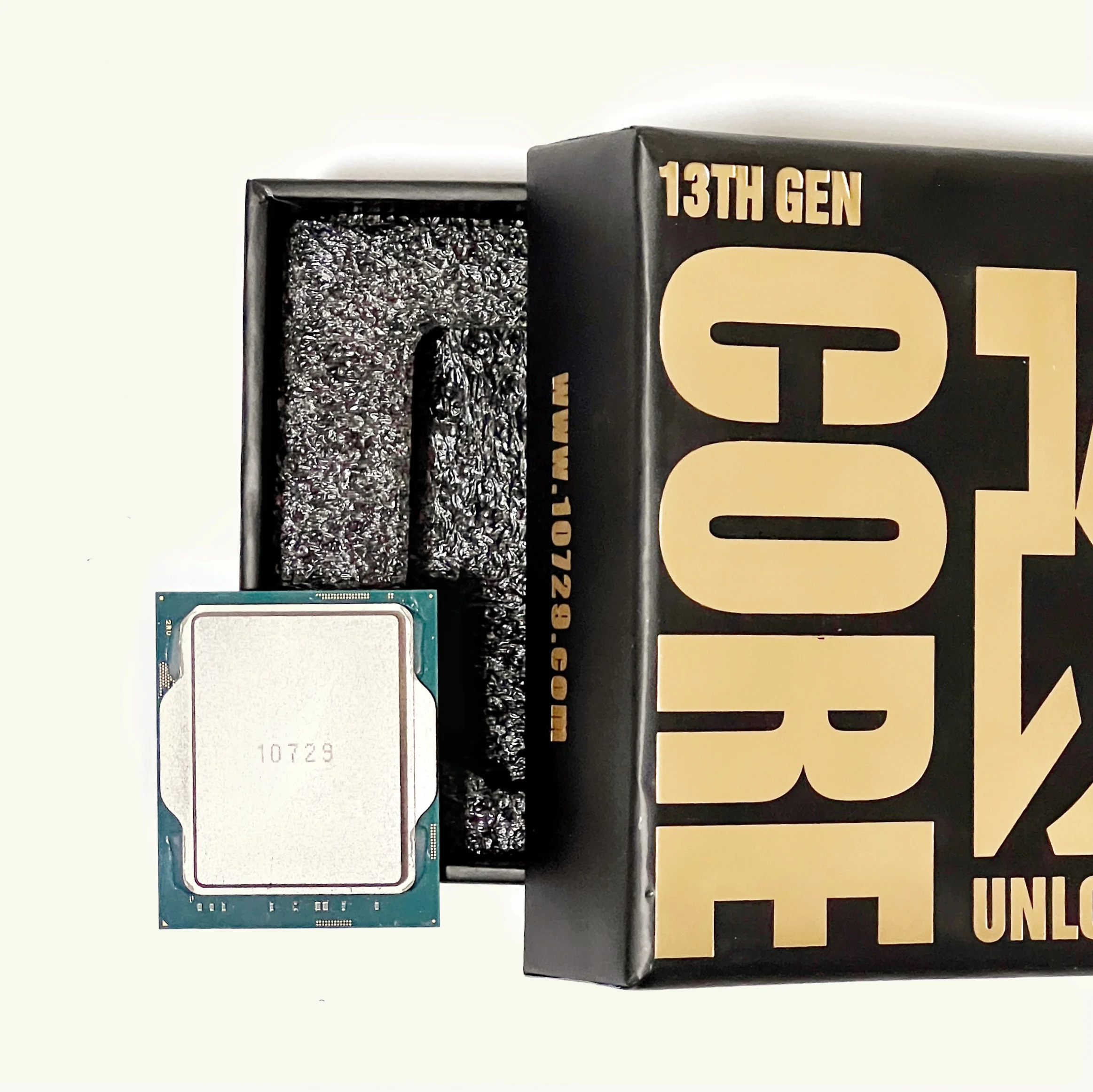 Процессоры Intel i9-12900HX, i5-12600HX, i7-13650HX, i7-13700HX, i7 ...