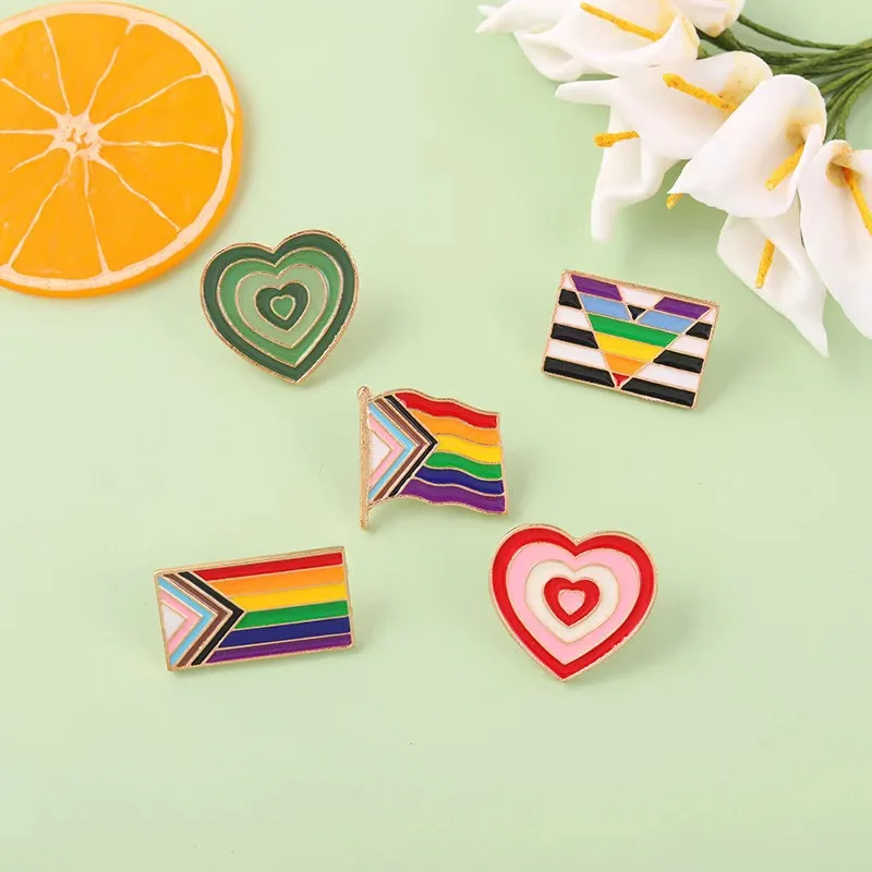 Rainbow Enamel Pins Brooch Gradient Red Green Heart Metal Lapel Pins ...