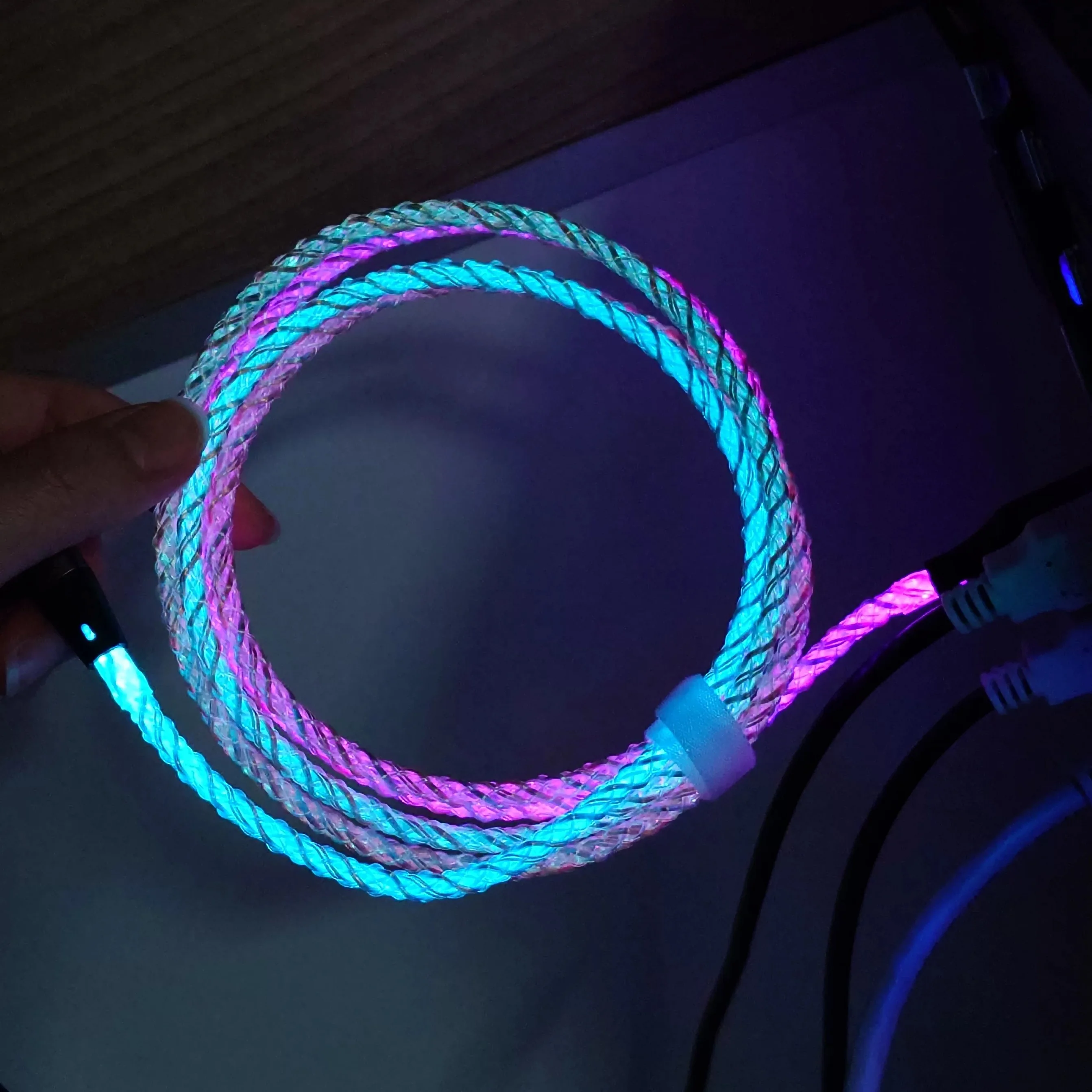 Everglide Jiangwan RGB Glow USB-C 8K Кабель для передачи данных для ...