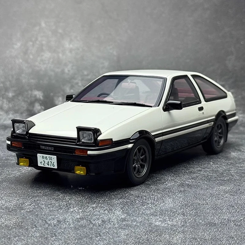 Модель автомобиля OTTO 1:18 AE86 1985 Jumping Light Edition белый ...