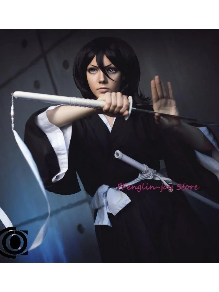 Rukia Cosplay Brushing Teeth